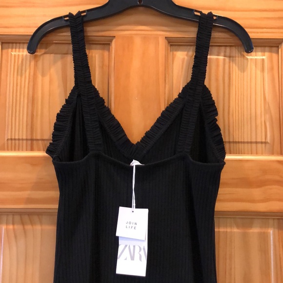 Zara | Dresses | Zara Black Ribbed Ruffle Trim Sleeveless Vneck Below ...